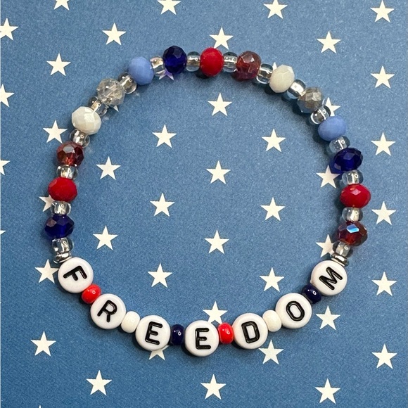 Jewelry | Freedom Bracelet Glass Beaded Stretchy Patriotic Red White ...